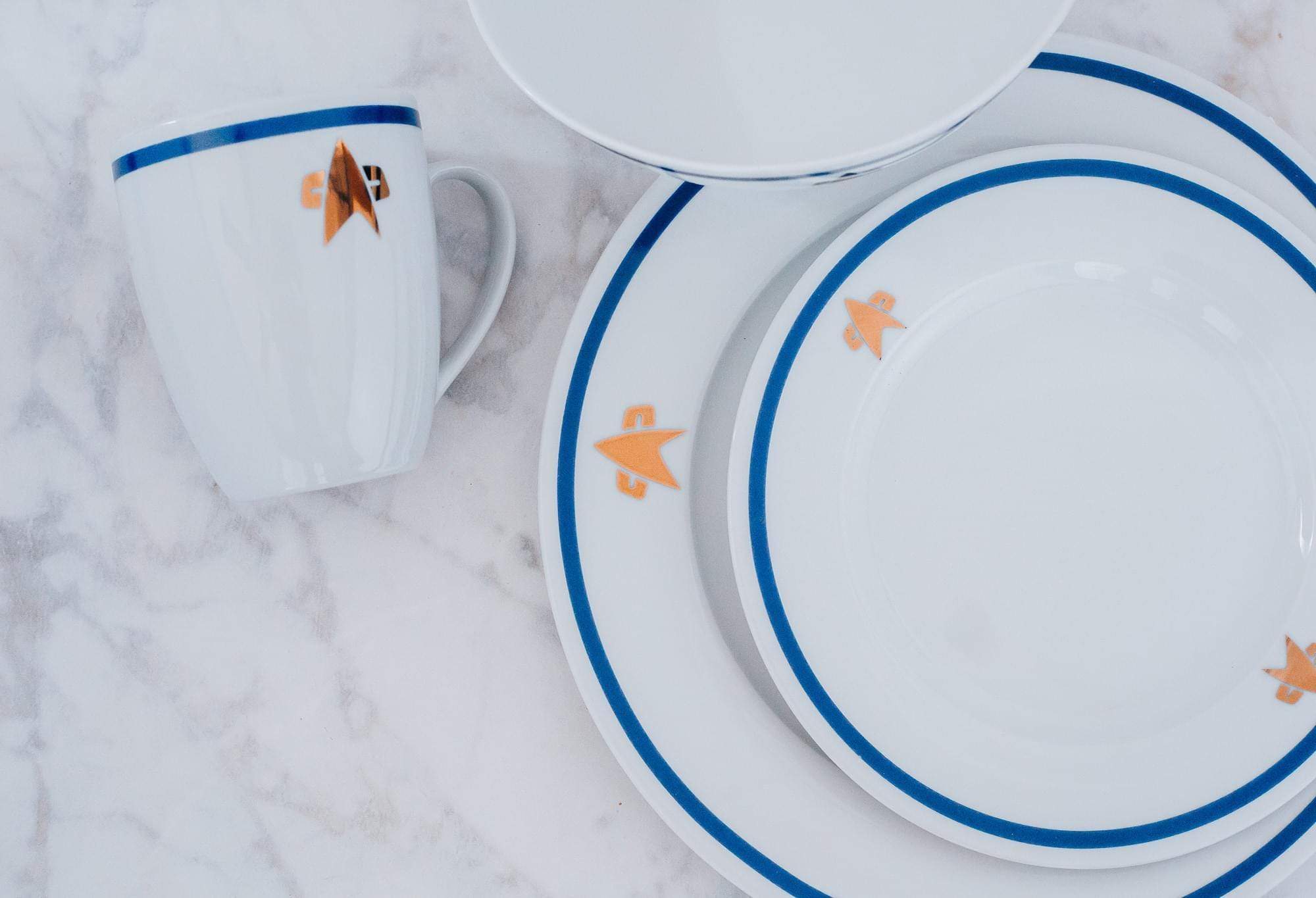 Star Trek Delta Classic 16-Piece Dinnerware Set | Free Shipping – Star ...