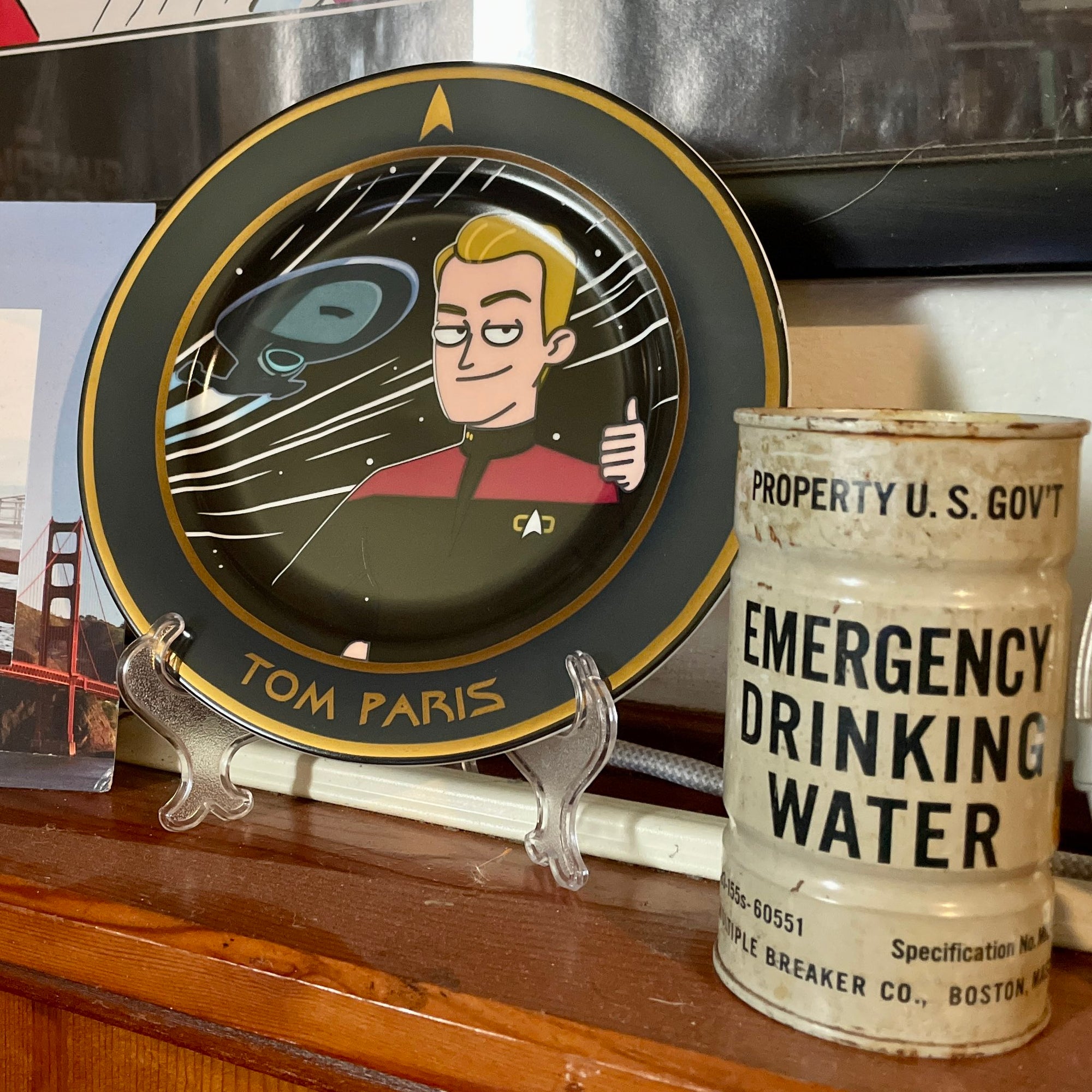 Tom Paris Commemorative Plate – Star Trek Unlimited